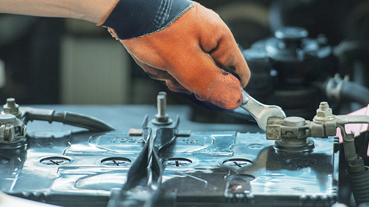 How Long Can You Leave a Car Battery Disconnected? Essential Facts